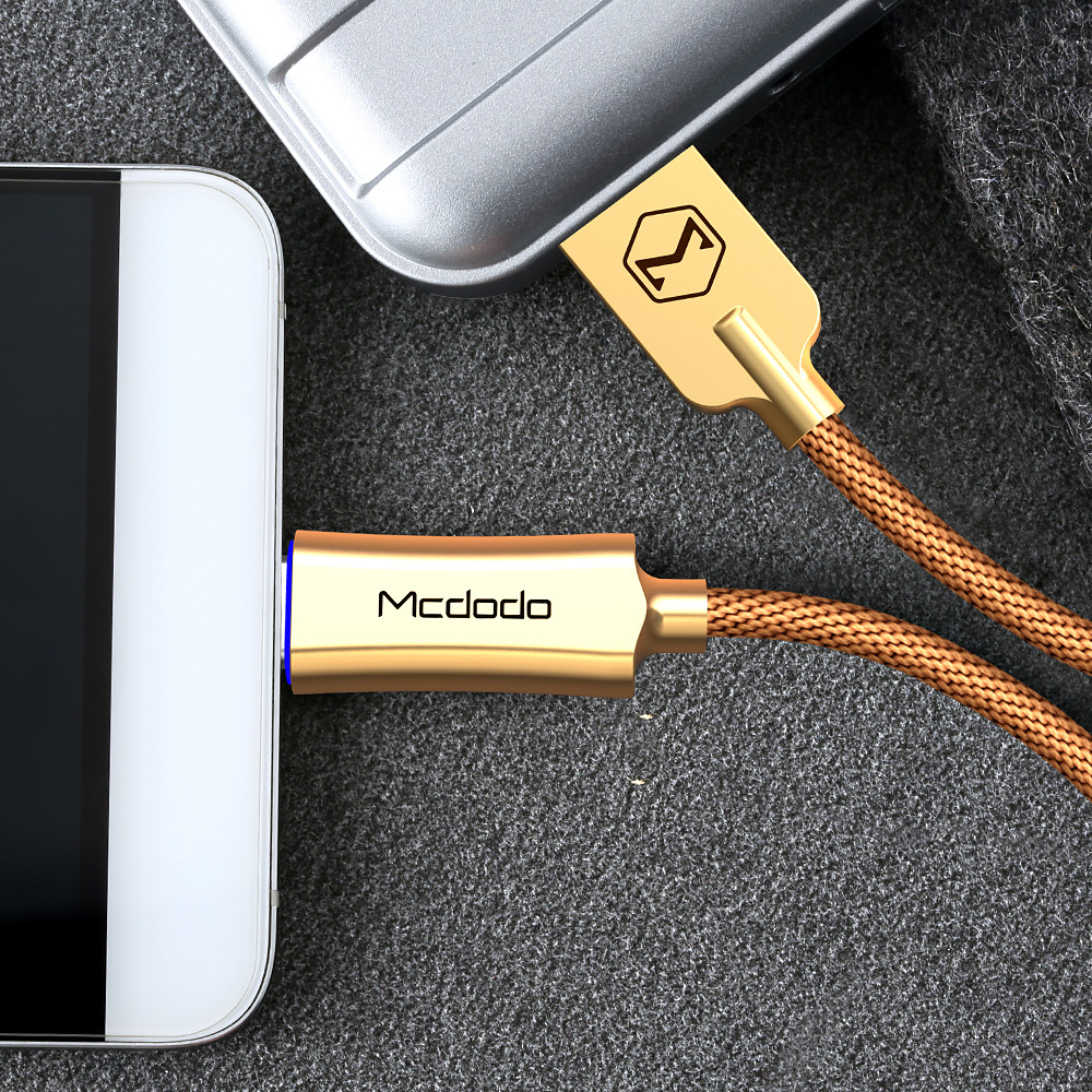 McDodo CA-2880 USB-C kabel, Auto Disconnect, 2.4A, 1m, guld
